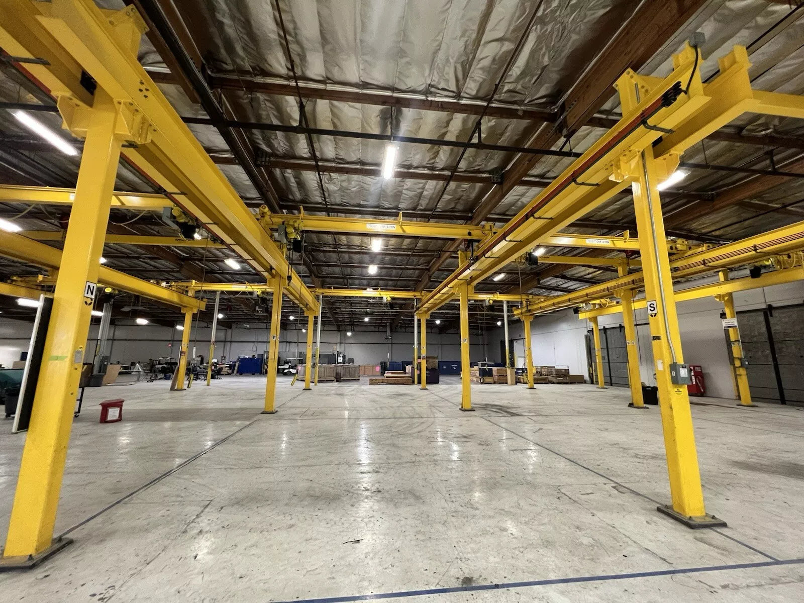 FREE STANDING BRIDGE OVERHEAD CRANE – Valley Machinery Co